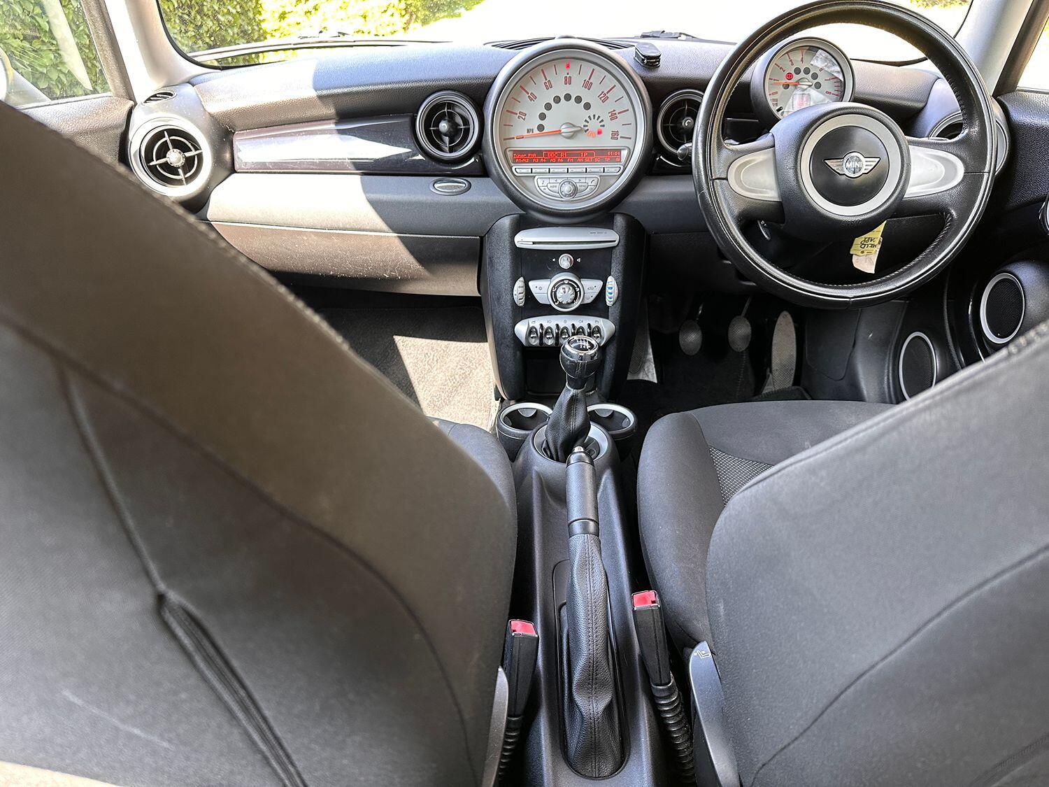 Used MINI HATCH 2010 Silver for sale - £1995 in Nottingham ...